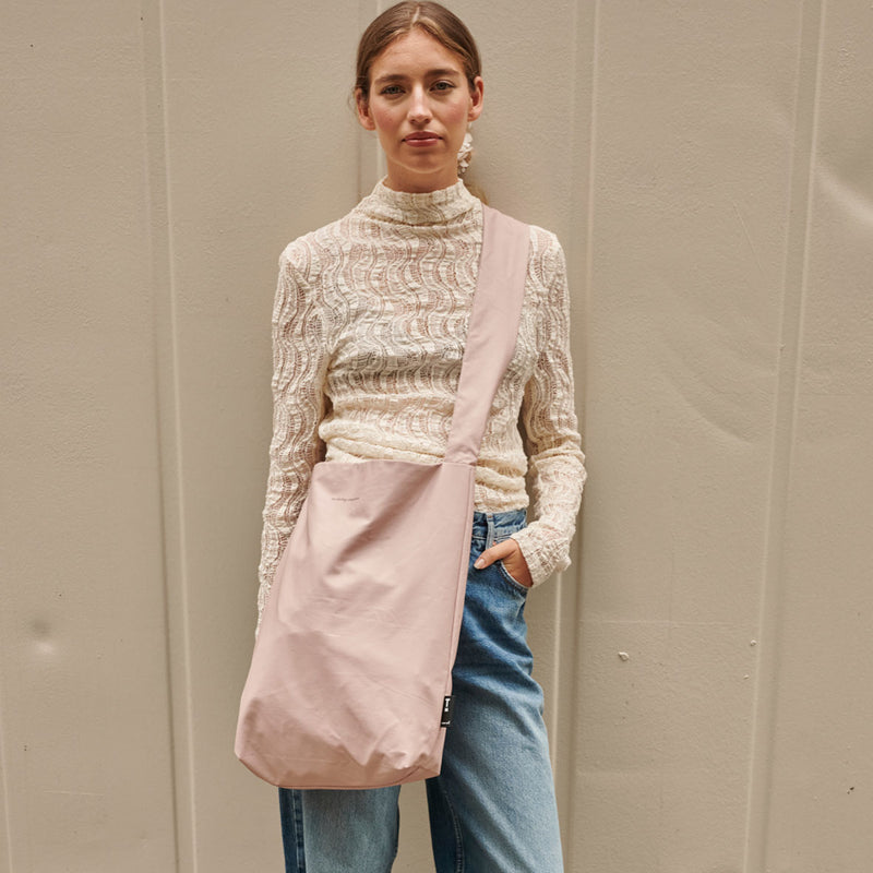 Feel Good Bag Rose Smoke – Bello Traders